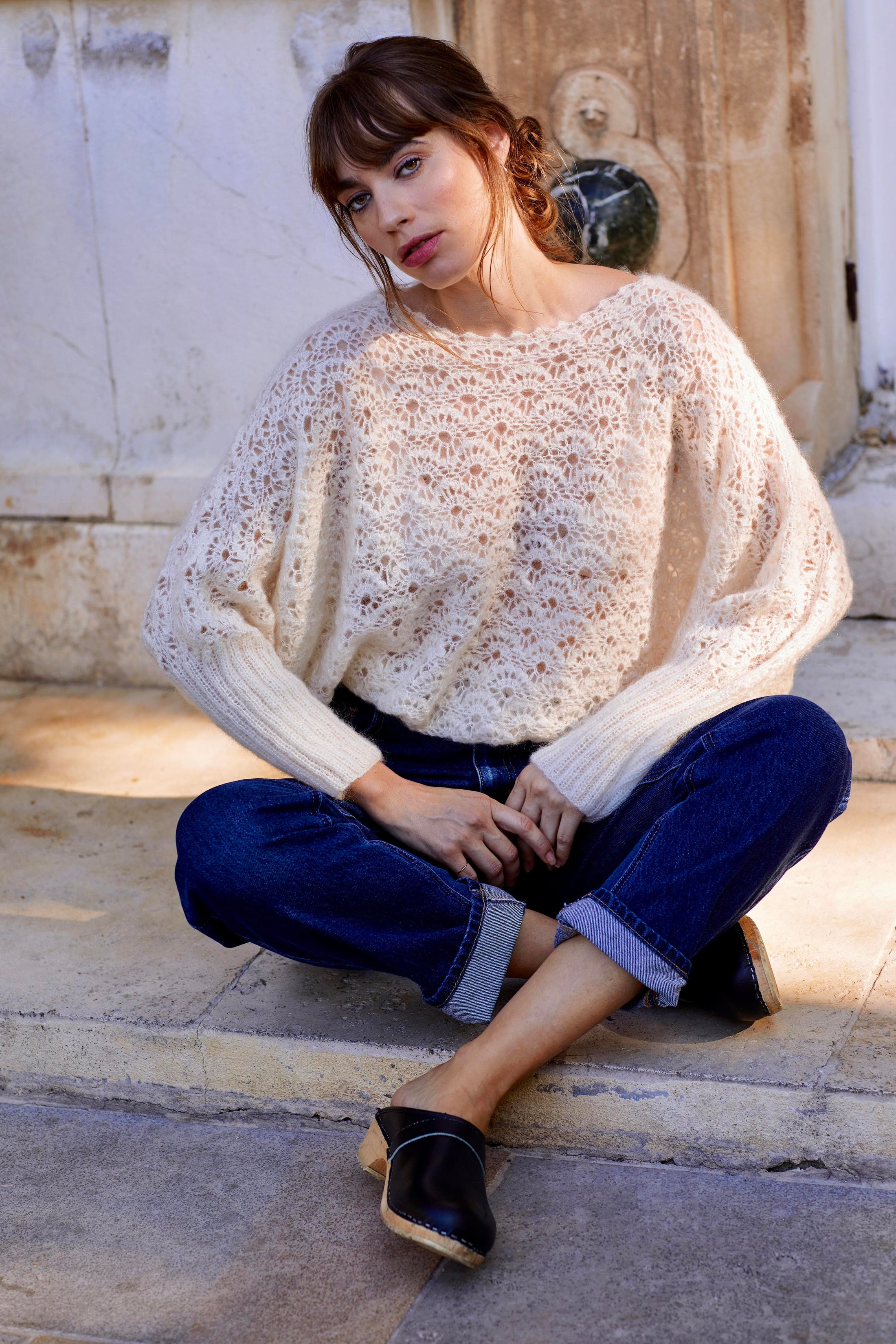 Pull manches chauve-souris ajouré à réaliser au crochet. – Anny Blatt